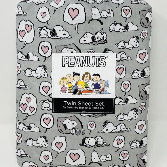 Peanuts | Bedding | Peanuts Snoopy Twin Sheets Set Valentines Day ...